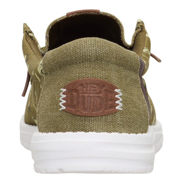 Wally Bass - Burnt Olive/Dark Olive & HEYDUDE shoes
